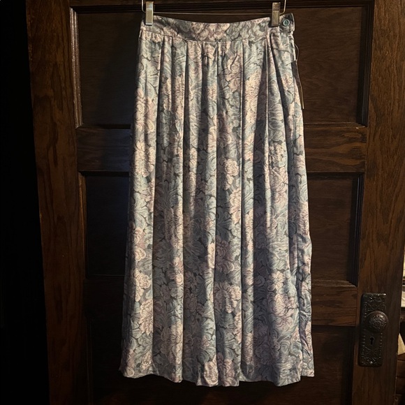 Koret | Skirts | Nwtvintage Koret Aline Skirt In Blue And Pink Floral ...
